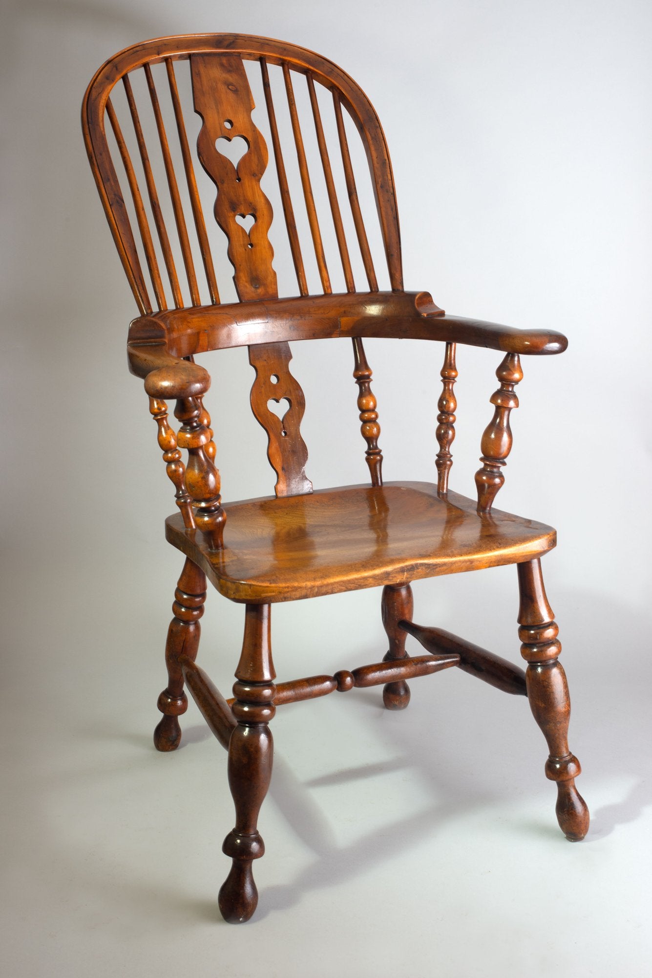 Handsome Large Scale High Back Windsor – Robert Young Antiques