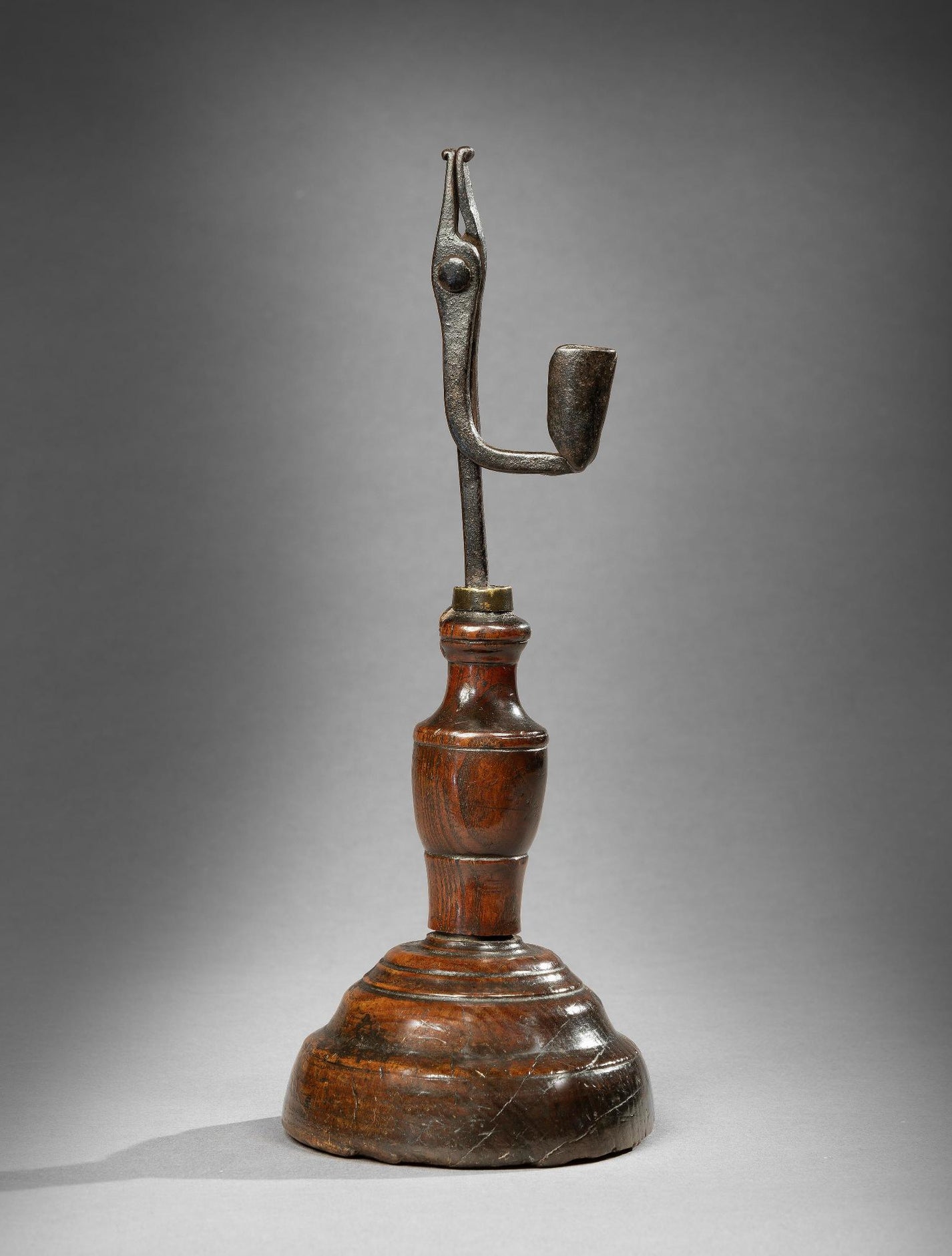 Exceptional Early Lighting Device – Robert Young Antiques