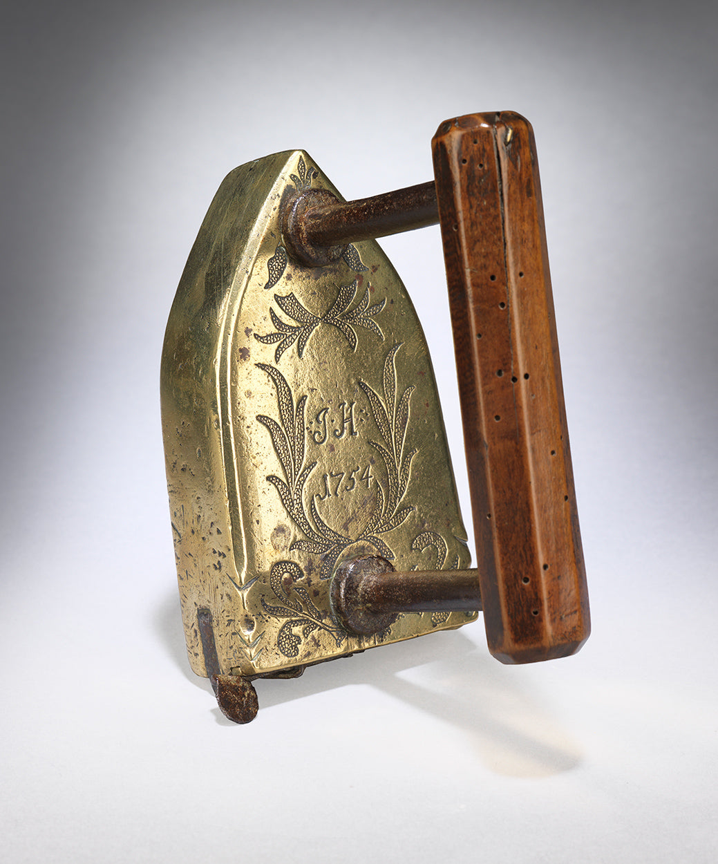 Rare Early Documentary Box Iron – Robert Young Antiques